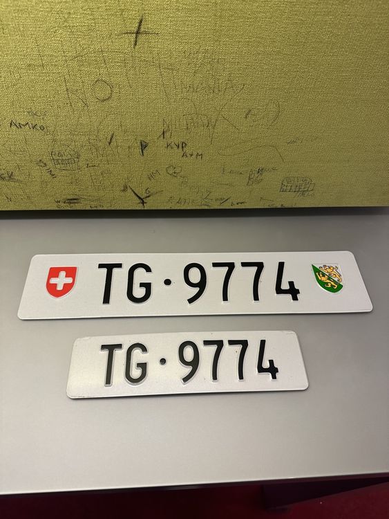 Auto-Nummernschild des Kantons Thurgau. TG 9774 (Neu (gemäss ...