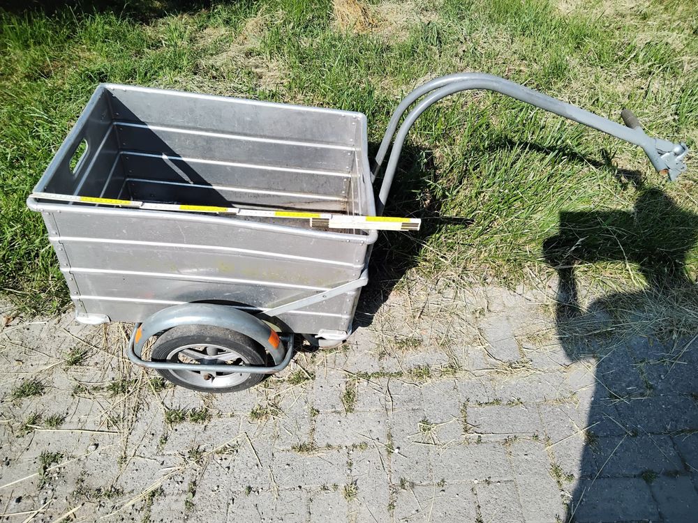 Veloanhänger Fahrrad Anhänger mit Anhängerkupplung (Gebraucht) in Nuglar für CHF 62 – nur ...