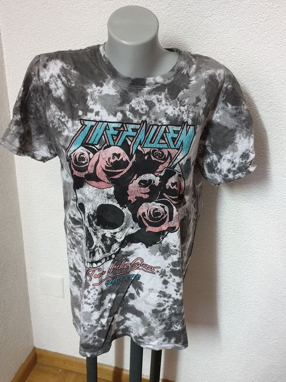 THE FALLEN T-Shirt Gr. M Skull & Rosen (Gebraucht) in Füllinsdorf für ...