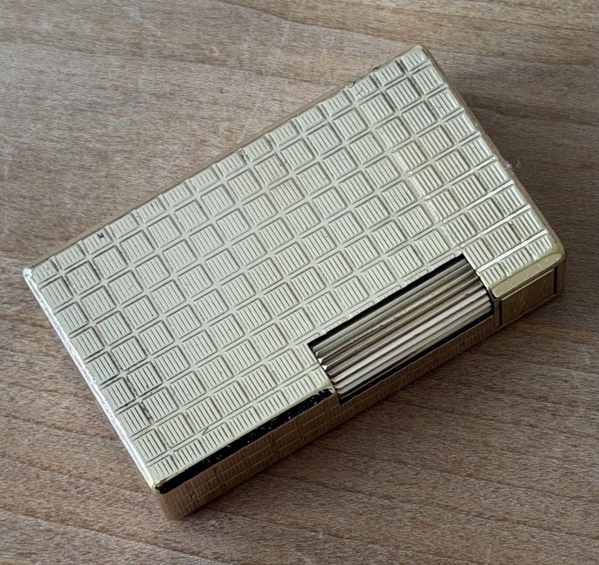 restauriertes original Vintage S.T. Dupont Ligne 1 Feuerzeug (Gebraucht ...