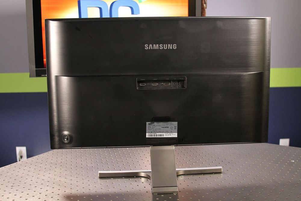 Samsung U28D590D 28-Zoll-Monitor - 4K. | Kaufen auf Ricardo