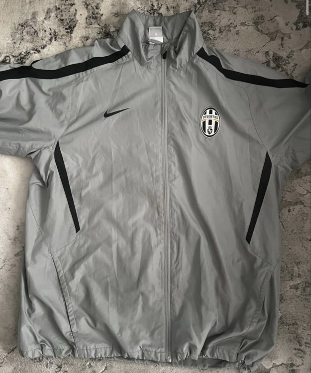 Juventus Jacke mit altem Logo (Neu (gemäss Beschreibung)) in Hinwil für ...
