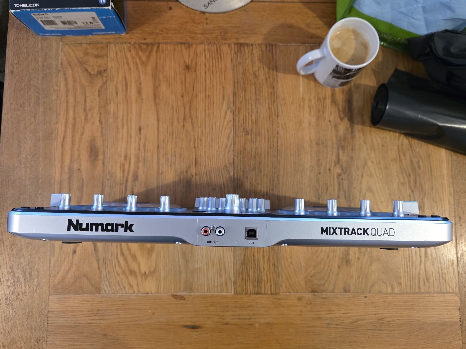 Numark mixtrack quad (Gebraucht) in Pringy für CHF 80 – mit Lieferung ...