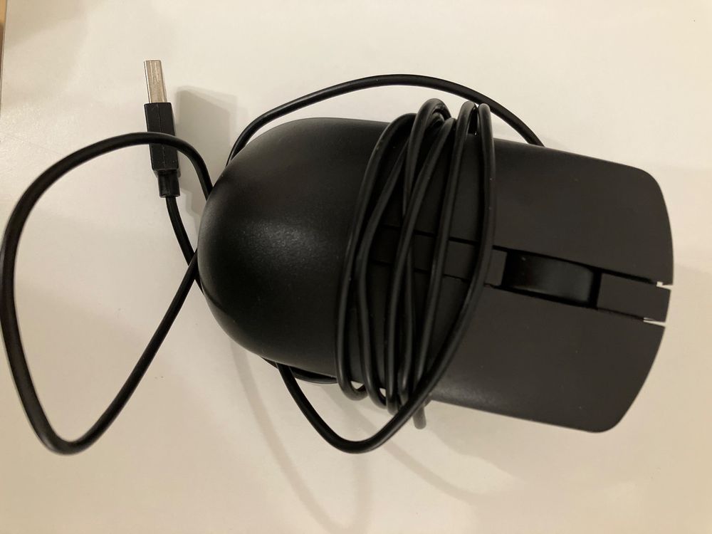 Dell mouse mit Kabel 🐭 (Gebraucht) in Zug für CHF 1 – mit Lieferung auf ...