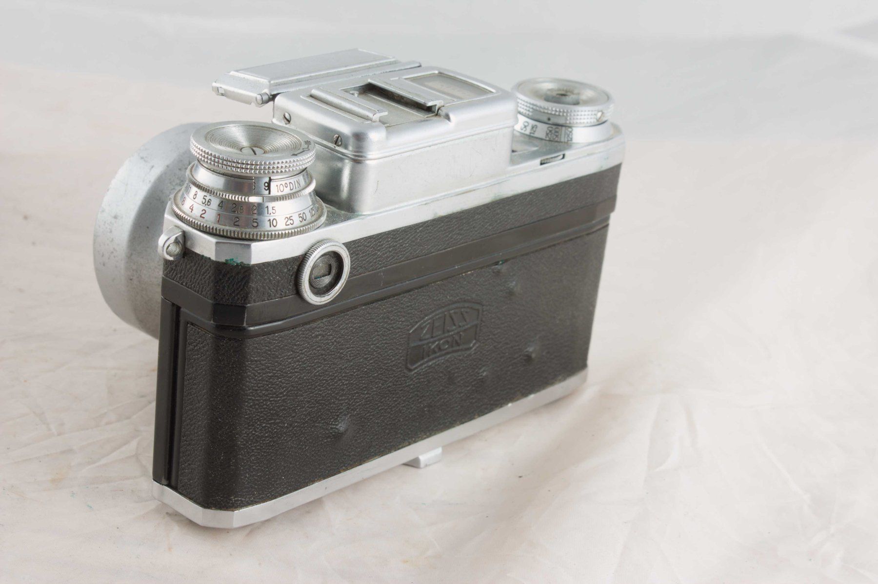 Contax III + Carl Zeiss Jena Sonnar 1:2 f=5cm (Gebraucht) in Zürich für ...