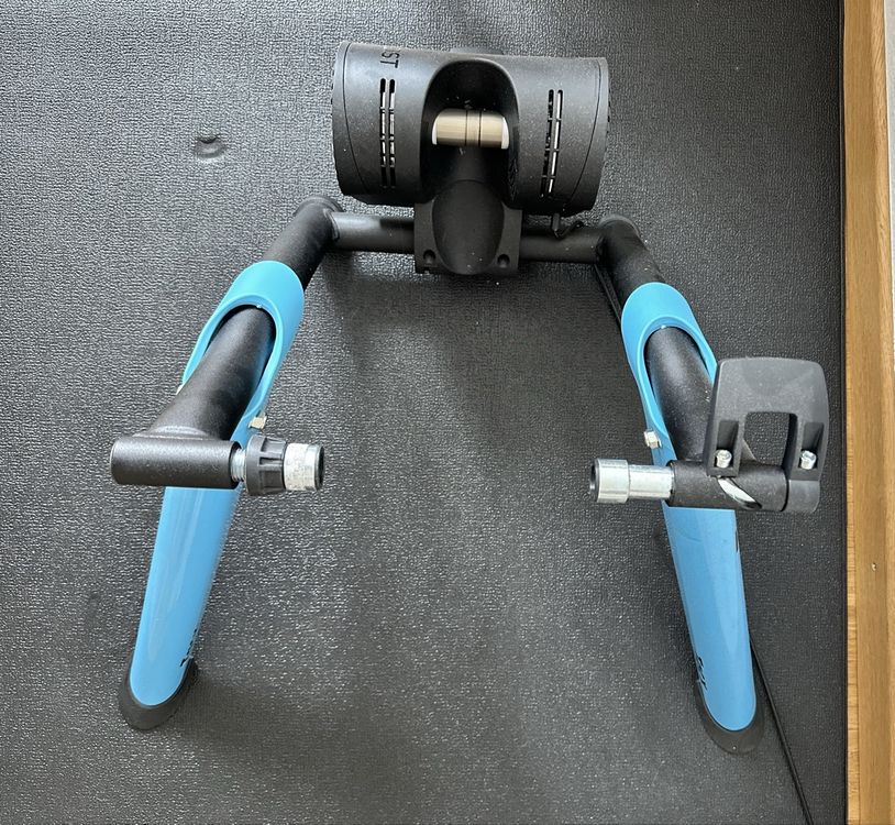 Garmin Tacx Boost-Bundle mit Matte (Gebraucht) in Oberglatt ZH für CHF 130 – nur Abholung auf ...