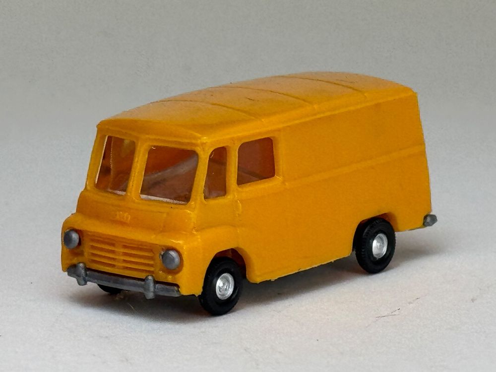 Eco Austin Sava orange (Gebraucht) in Elm für CHF 6 – mit Lieferung auf ...