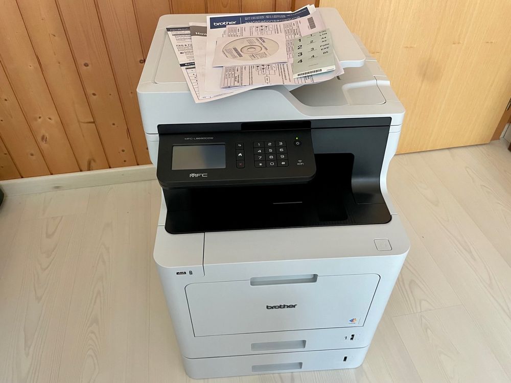 Brother MFC-L8690CDW mit Zusatzpapierfach LT-330CL (Neu (gemäss Beschreibung)) in Frutigen für ...