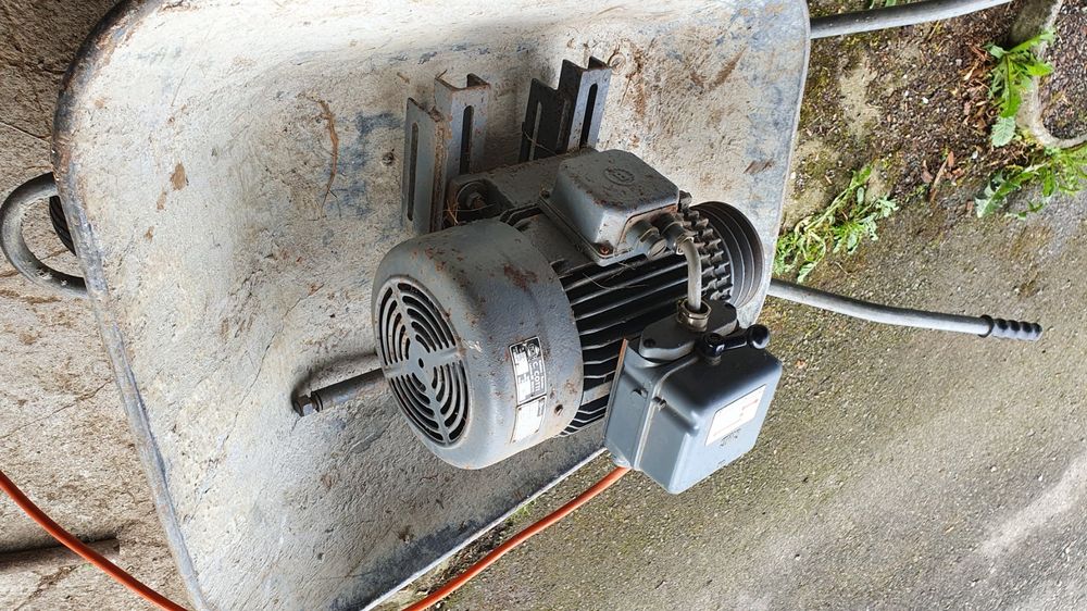 Elektromotor (Gebraucht) in Altendorf für CHF 25 – nur Abholung auf ...