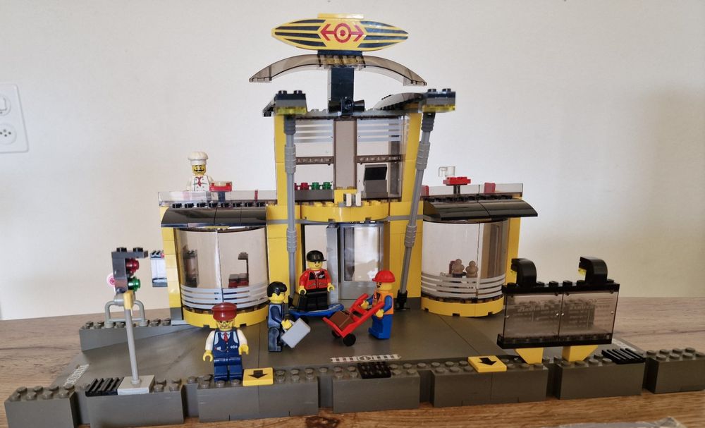 Lego World City Bahnhof 4513 (Gebraucht) in Ostermundigen für CHF 60 ...