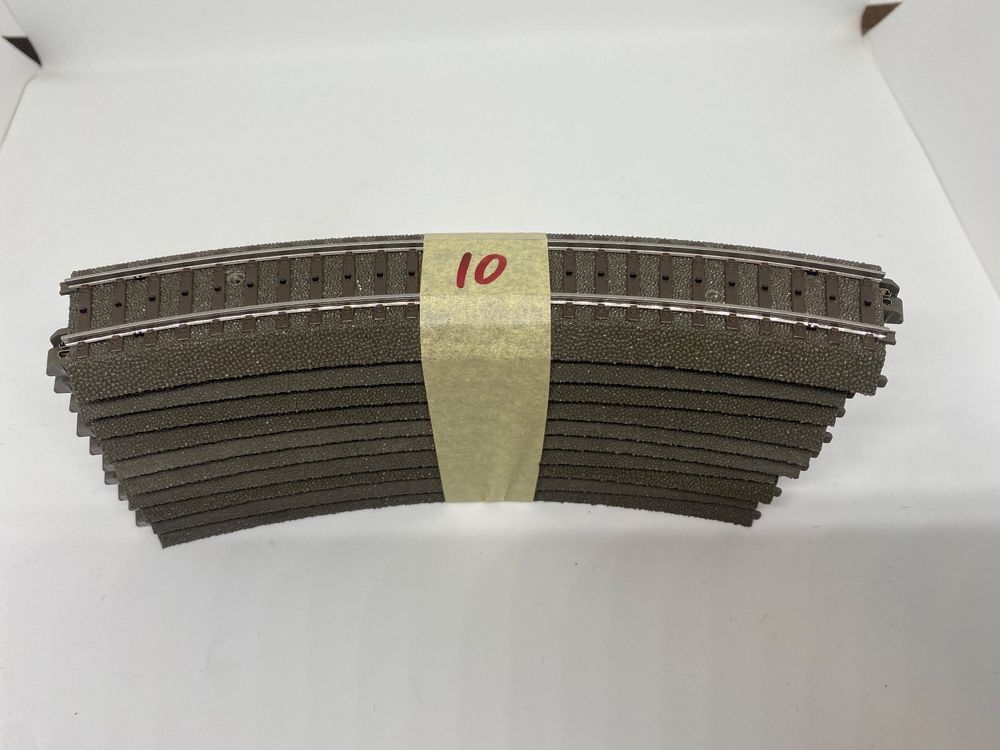 Märklin C-Gleis gebogen (Gebraucht) in Dietlikon für CHF 12 – mit Lieferung auf Ricardo kaufen