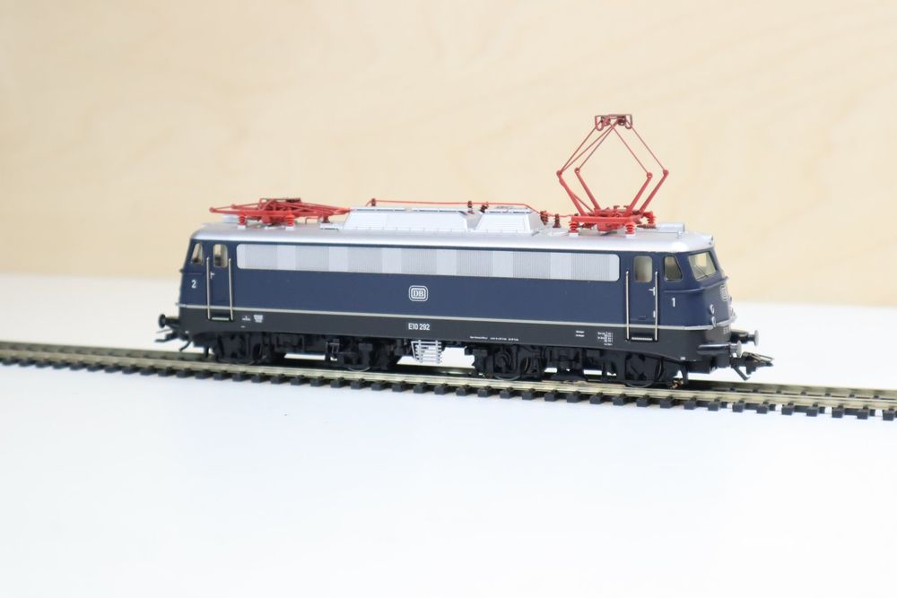 Märklin E-Lok E10 - MFX + Sound 29440 (Gebraucht) in Winterthur für CHF ...