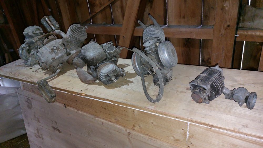 Div. alte Motoren Töff Mofa Vespa Oldtimer Sammler Puch (Defekt) in ...