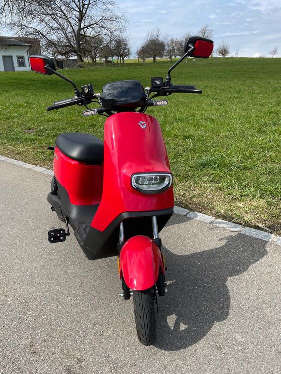 Yadea Elektroroller DE3 | Acheter sur Ricardo