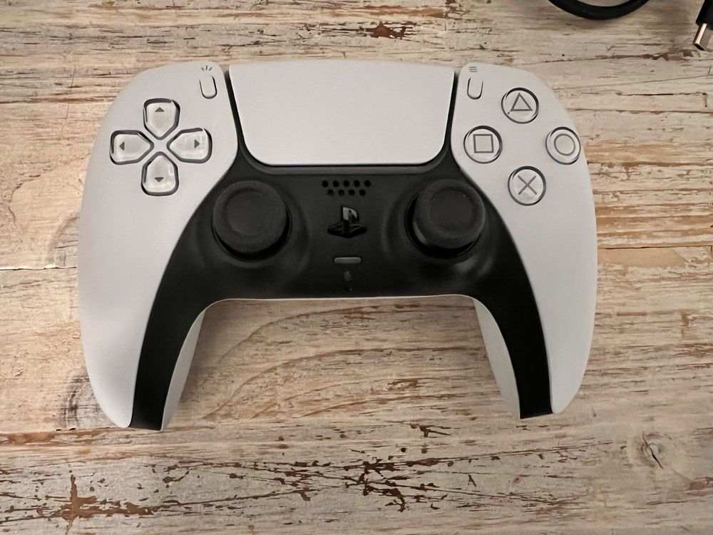 PS5 Dual Sense Wireless Controller weiß + Sync Charge Cable (Gebraucht ...