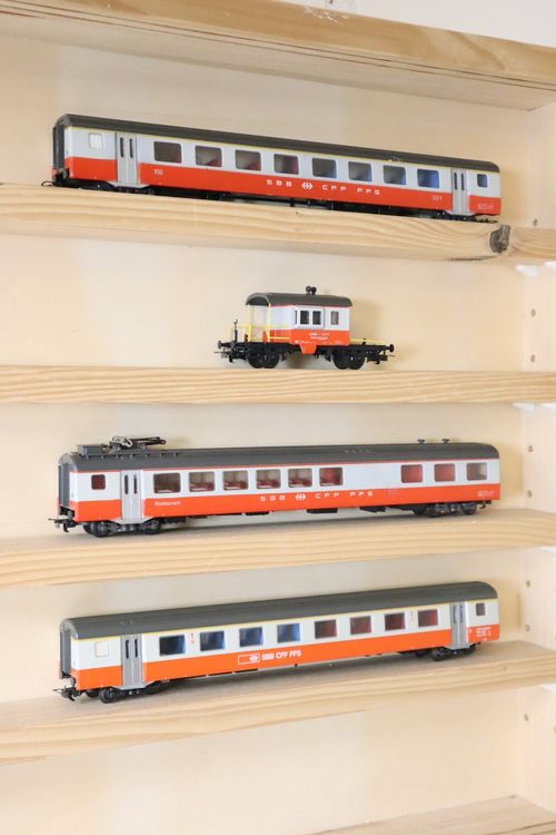Liliput 4 x SBB Swiss Express Wagen Set - Sputnik | Acheter sur Ricardo