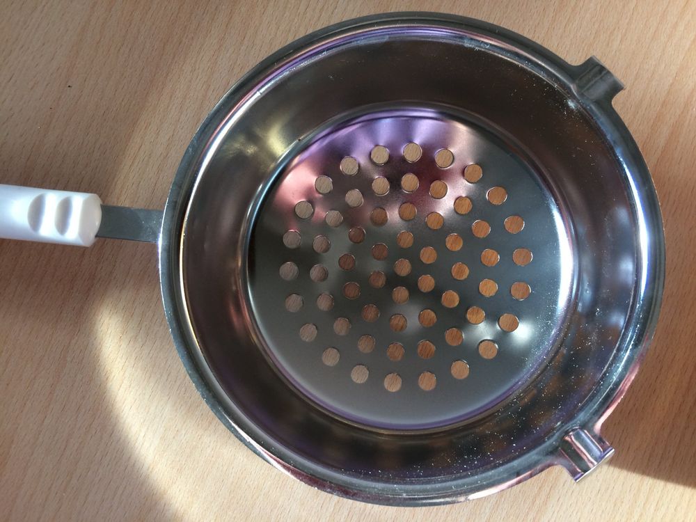 Knöpfli-Sieb (Neu (gemäss Beschreibung)) in Grabs für CHF 19 – mit ...