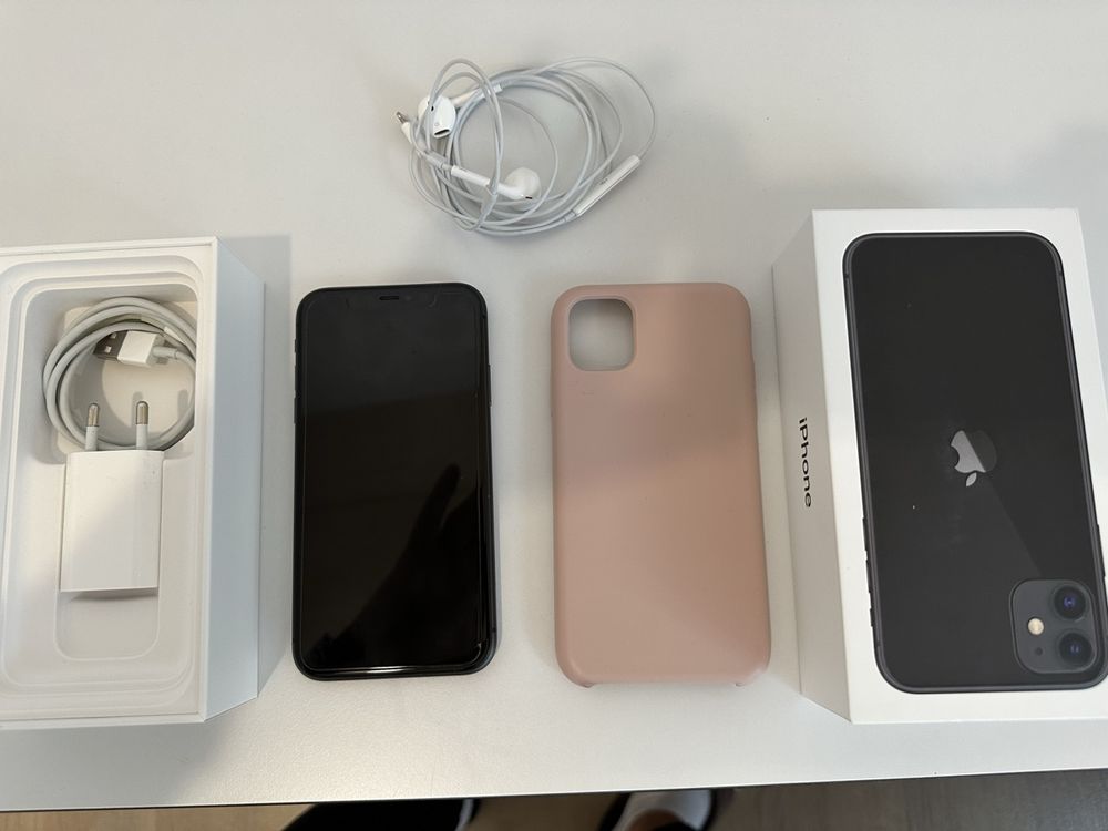 iPhone 11 - 256 GB - schwarz (Gebraucht) in Appenzell für CHF 220 – mit Lieferung auf Ricardo kaufen