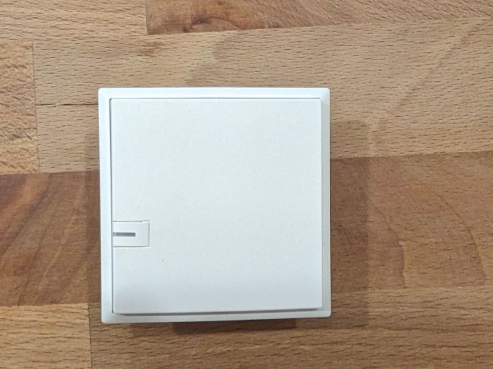 KNX Taster 4fach mit 1-Taster Abdeckung Feller | Kaufen auf Ricardo
