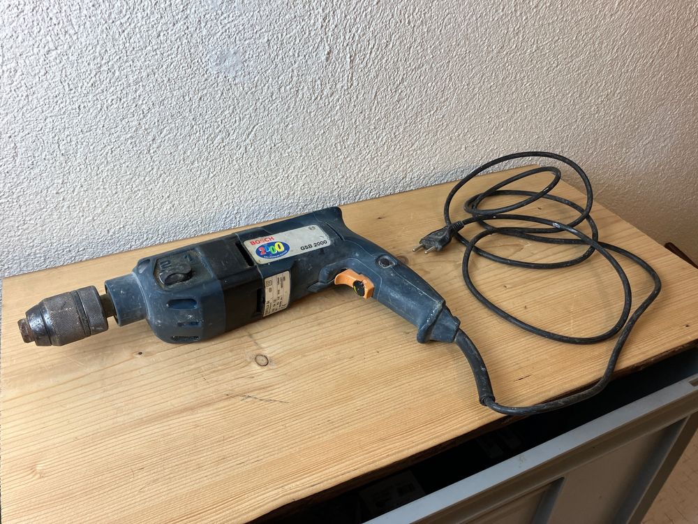 Bosch Bohrmaschine GSB 2000 für Beton, Stahl, Holz etc. (Gebraucht) in Fislisbach für CHF 40 ...