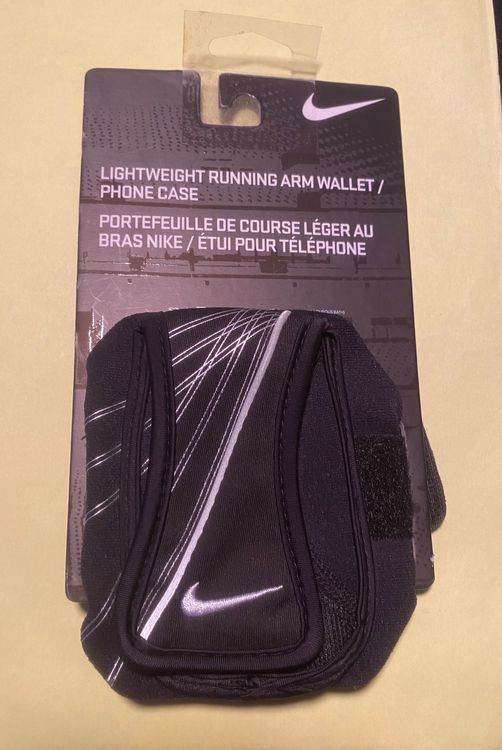 NEU Nike Phone Case / Arm Wallet (Neu und originalverpackt) in Basel ...