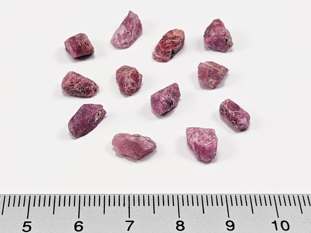 Rubin roh ca.8mm, 12Stk. 22.50ct (Neu und originalverpackt) in Meilen ...