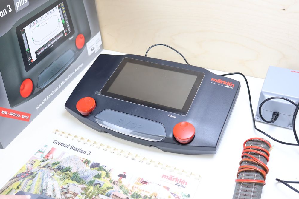 Märklin CS3 Plus Digital Zentrale 60216 + Trafo 60061 (Gebraucht) in Winterthur für CHF 625 ...