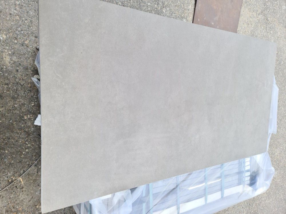 Gartenplatten Feinsteinzeug R11 60x120x2 (Neu und originalverpackt) in weinfelden für CHF 490 ...