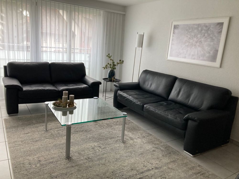 Sofa Zweiteilig Echt-Leder 2er-Sofa und 3er-Sofa (Gebraucht) in Niederglatt ZH für CHF 200 – nur ...