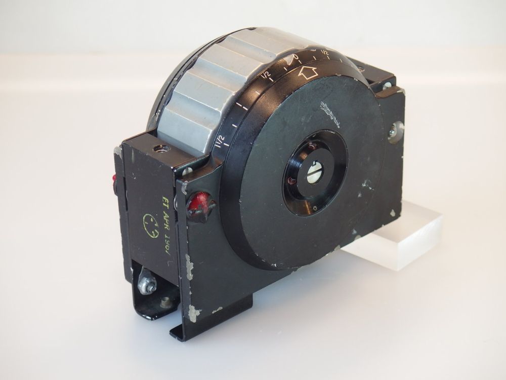 Boeing CH-47 Chinook Cyclic stick trim control (Gebraucht) in Gwatt ...