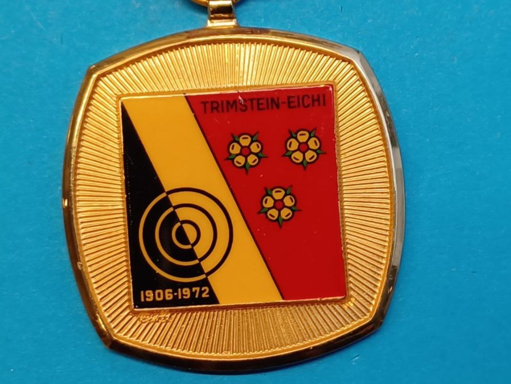 Trimstein Fahnenweihe 1972 (S142) (Gebraucht) in Altdorf UR für CHF 2.9 – mit Lieferung auf ...