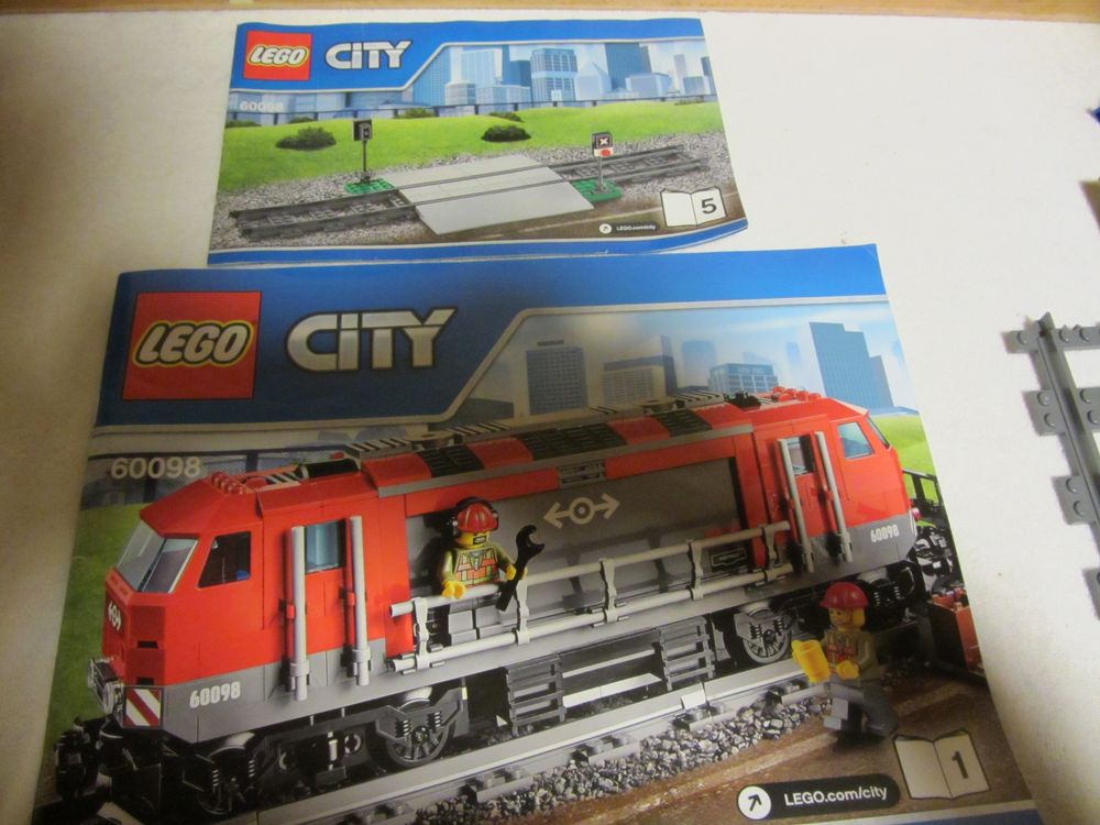 Spielzeug Lego - Gütereisenbahn 60098 mit viel Zubehör (Gebraucht) in ...