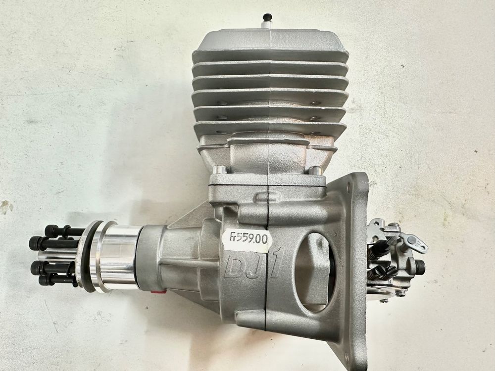 Neuer DJ-80V2 Benzinmotor (Neu und originalverpackt) in Kestenholz für ...