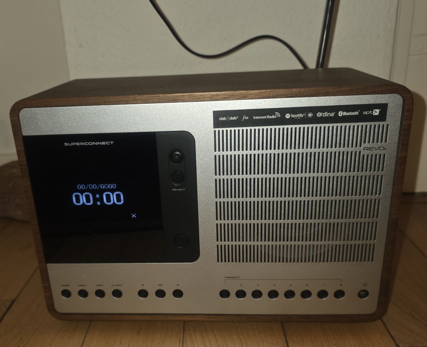 Revo SuperConnect Radio, comme neuf. (Neuf (Voir description)) à ...