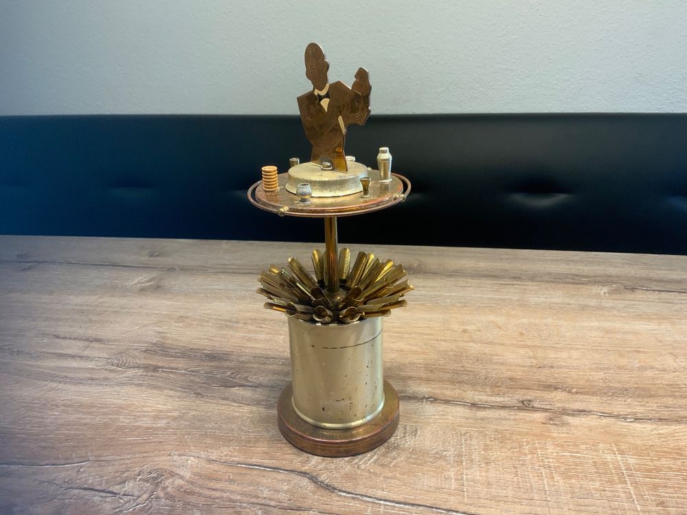 Vintage Stummer Diener german deco 1935 für Zigaretten (Gebraucht) in ...