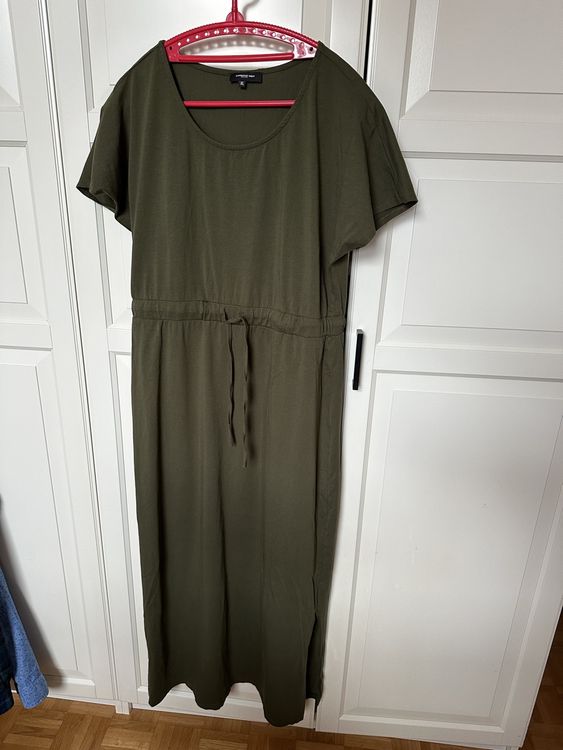 Robe longue Lawrence Grey (Gebraucht) in Savagnier für CHF 12 – mit ...
