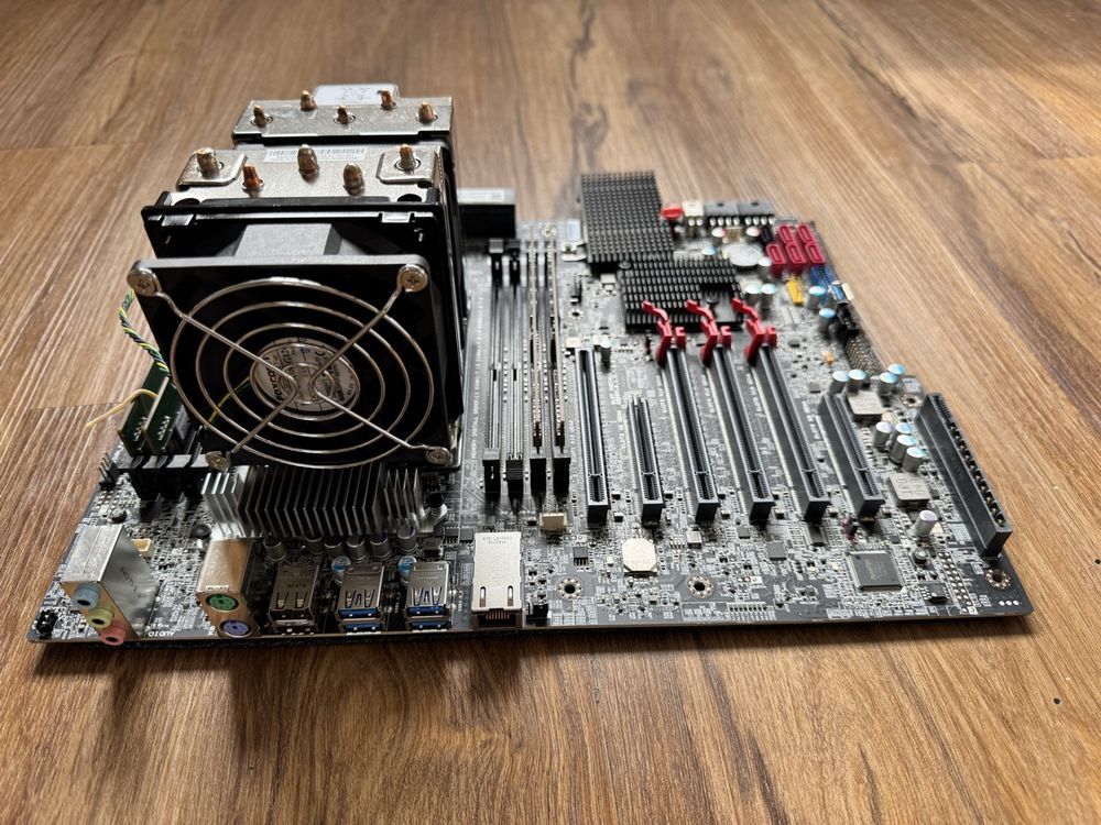 AMD Threadripper PRO 3955WX 16C + 64GB ECC WRX80 (Gebraucht) in Tuggen ...