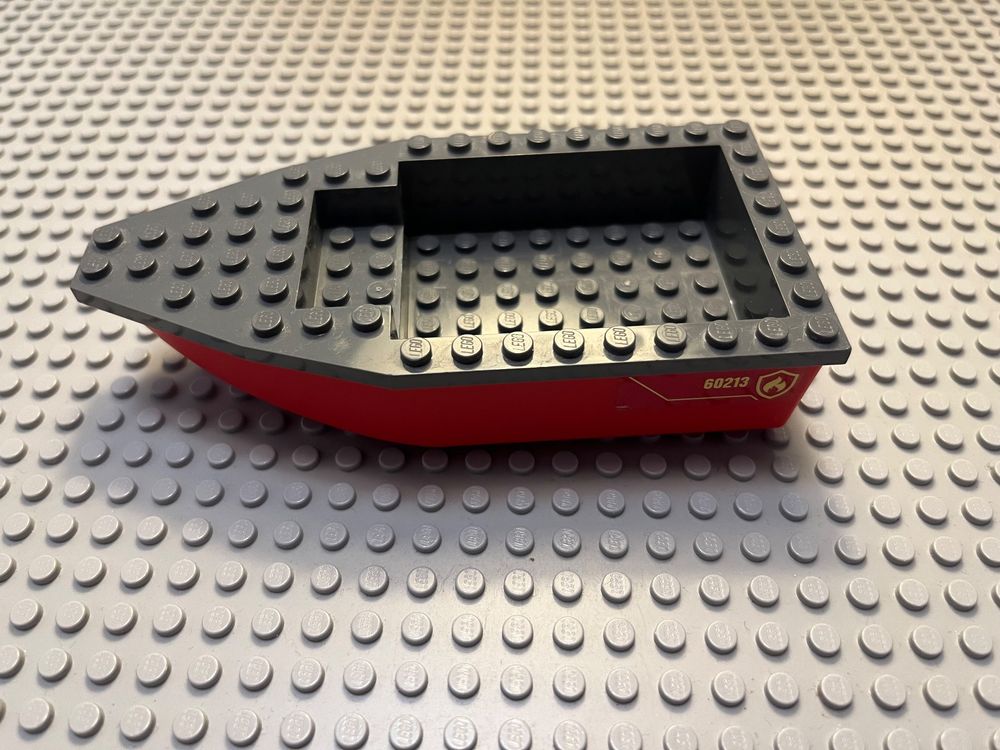 Lego Boot 16x8 Set 60213 (28533c01pb01) (Gebraucht) in Basel für CHF 1. ...