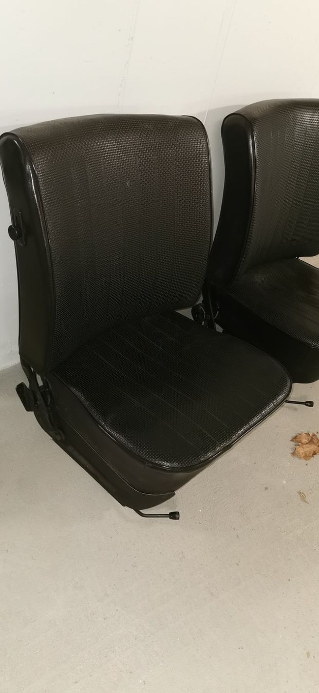 VW Käfer Sitze, Top Zustand, Schwarz, Oldtimer Sitze! (Gebraucht) in ...
