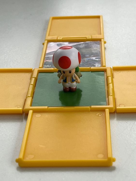 Super Mario Toad Figur mit Mystery-Box, Nintendo (Gebraucht) in ...