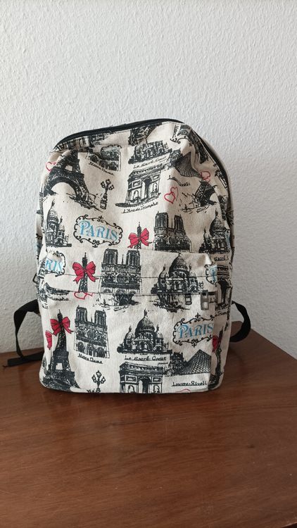 Schöner Paris Rucksack stylisch für den Alltag (Gebraucht) in Binningen ...