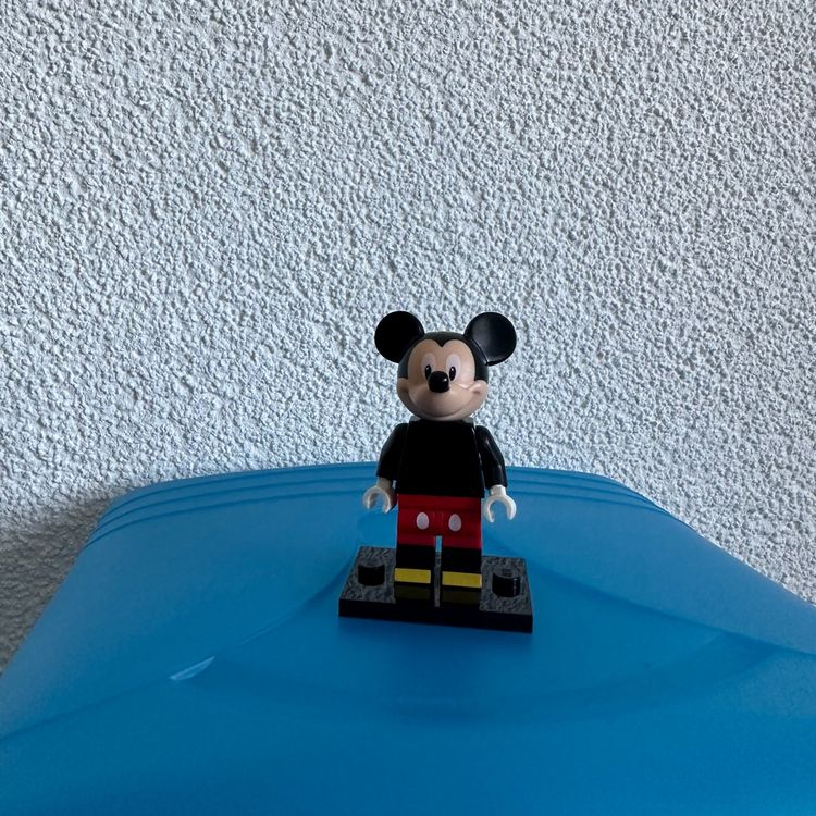 Lego Disney Minifigur Mickey Maus (Gebraucht) in Tafers für CHF 9 – mit ...