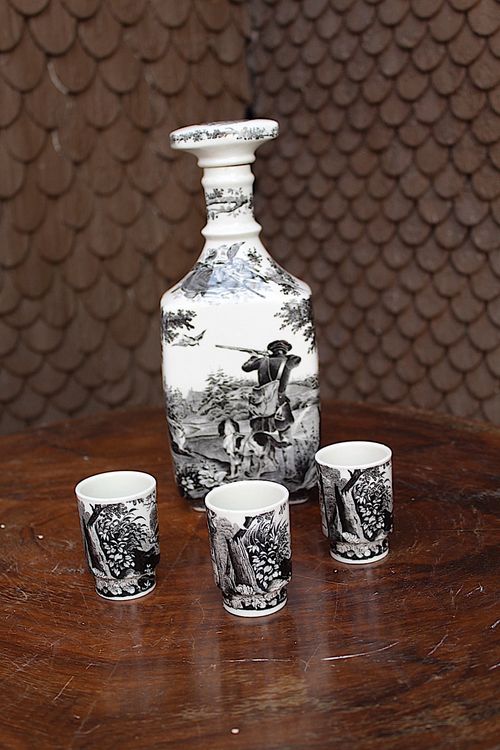 Vintage Villeroy & Boch,Schnapsflache, 3. Becher Jagdmotiv | Kaufen auf ...