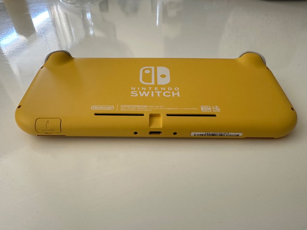 Nintendo Switch Lite Yellow | Kaufen auf Ricardo