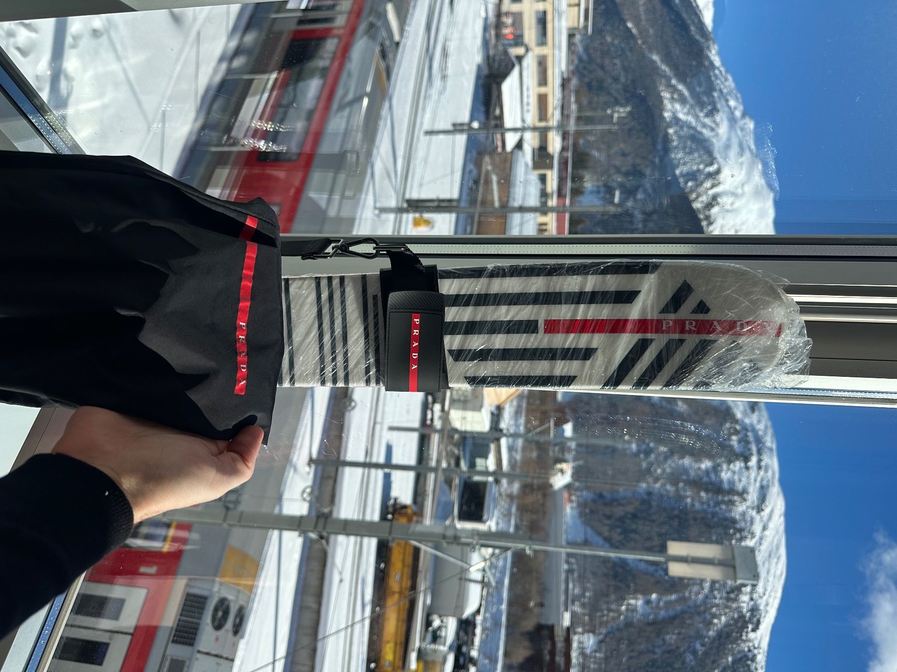Prada x Faction Skis Limited Edition (Neu und originalverpackt) in ...