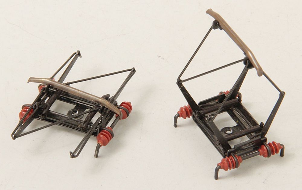 2 Stk. Märklin Pantograph brüniert, H0, 255300 (L35) (Neu (gemäss ...