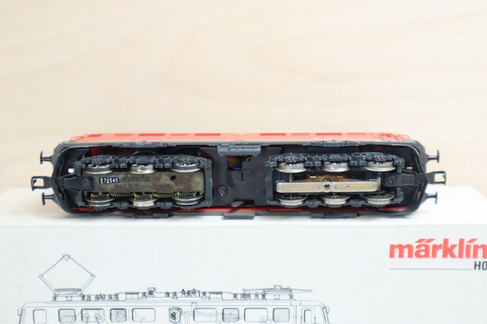 Märklin SBB Ae 6/6 E-Lok - Rot - 3332 | Kaufen auf Ricardo