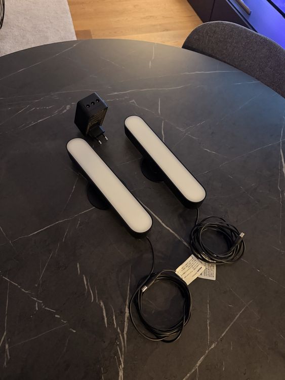 Philips Hue Play Lightbar 2er set ab 1.- (Gebraucht) in Niederwangen BE ...