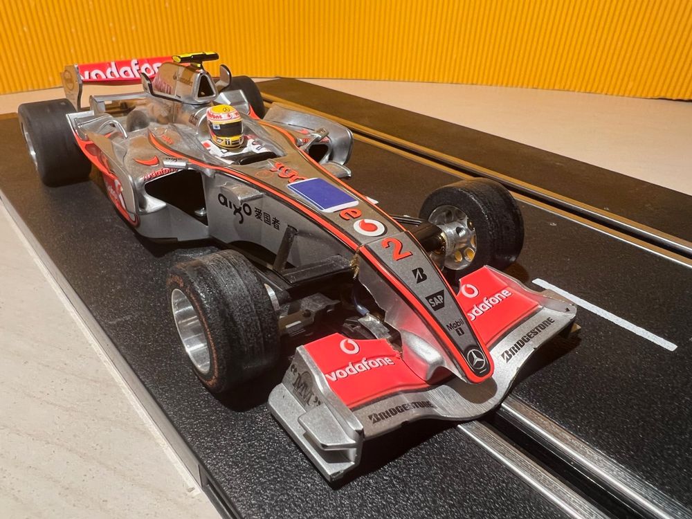 McLaren-Mercedes MP4-22 Formel 1 –1:24 mit «DO SLOT» Chassis | Kaufen ...