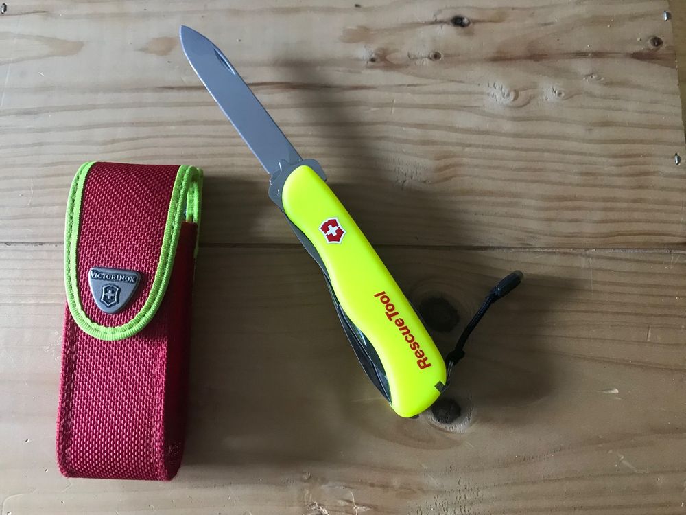 Victorinox Rescue Tool (Gebraucht) in Pontresina für CHF 63 – mit ...